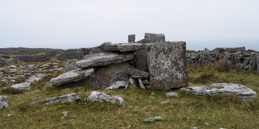Saints and Stones: Oghil Wedge Tomb (Leaba Dhiarmada agus Ghrainne)